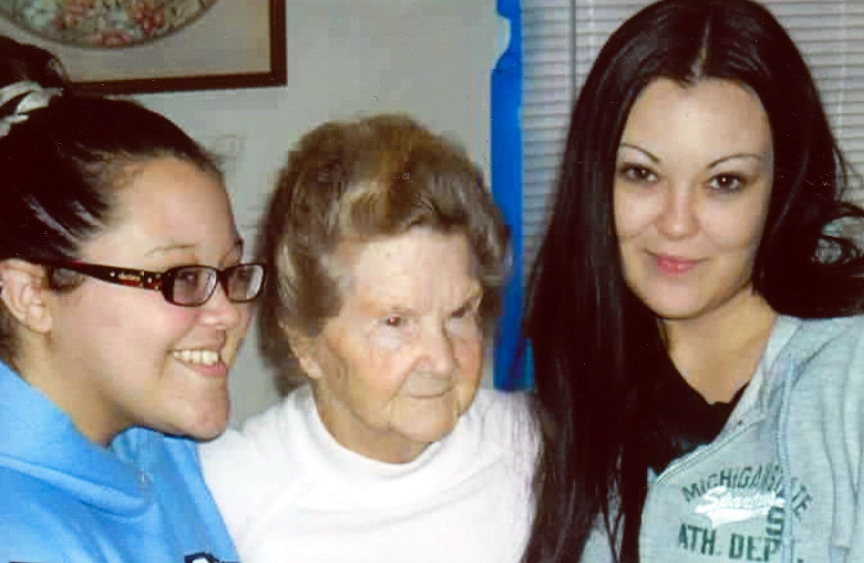 Lisa Cusumano's Instagram, Twitter & Facebook on IDCrawl